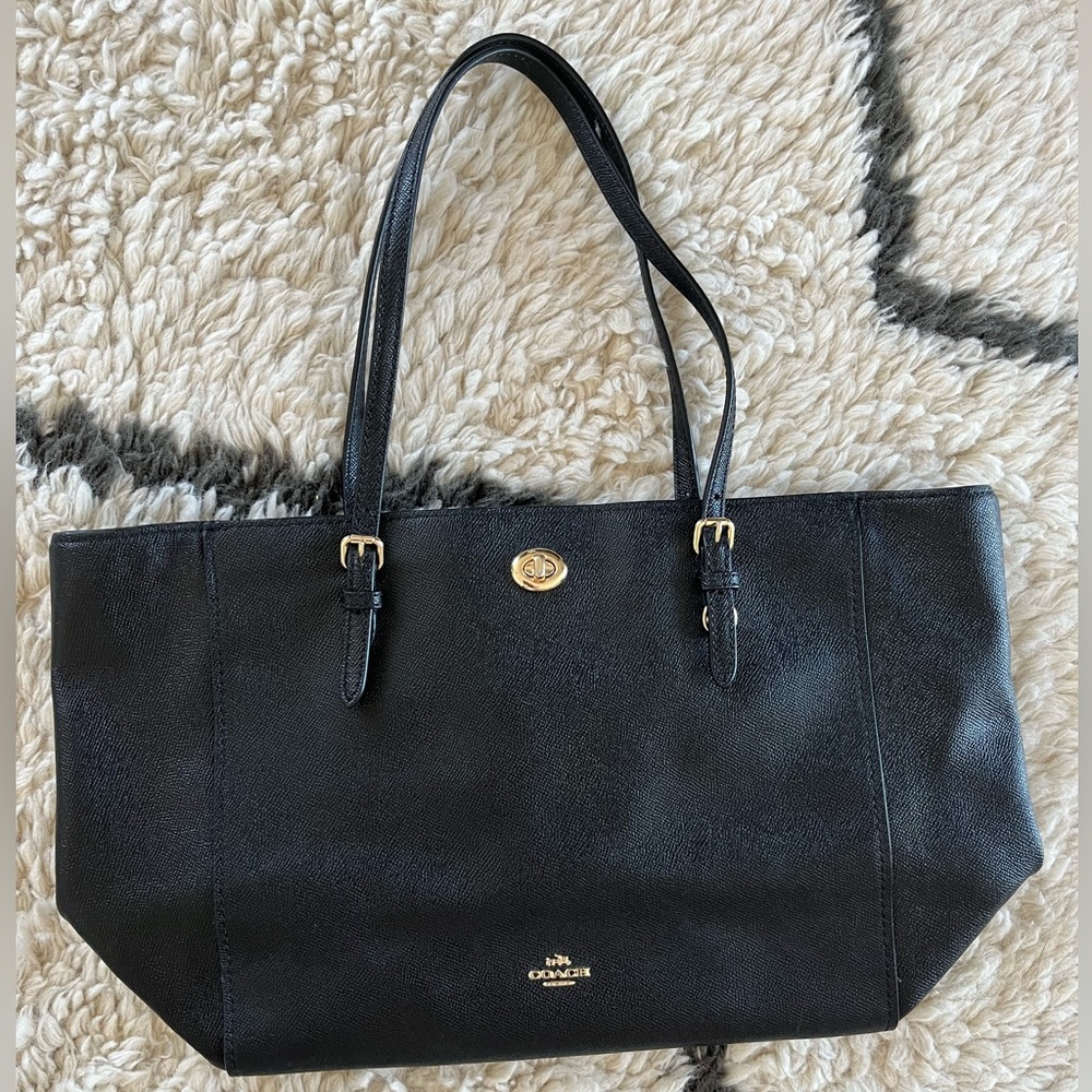 Coach Turn Lock Leather Tote - Gem